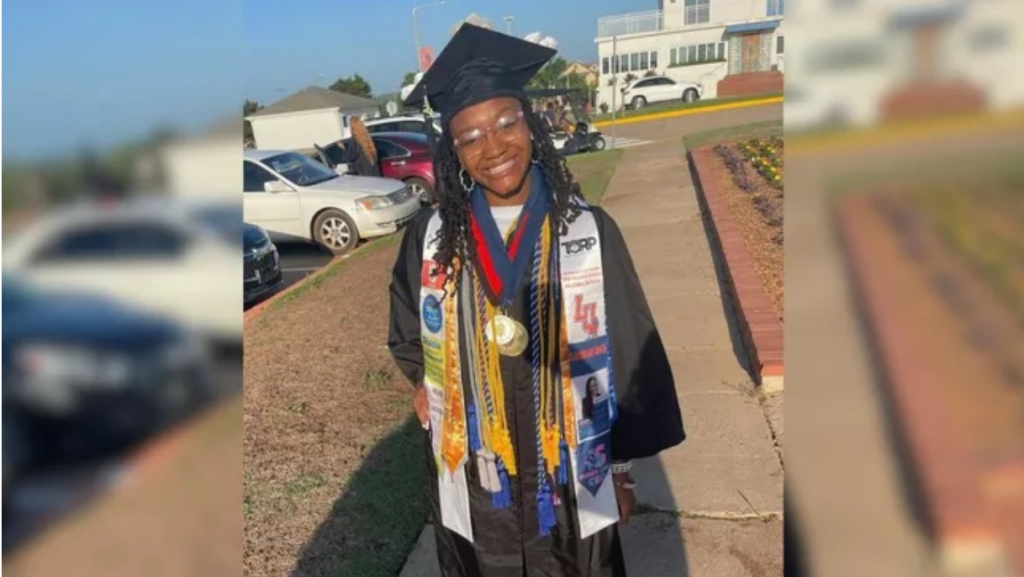 16-Year-Old Girl With Three College Degrees Becomes Youngest Paid ...